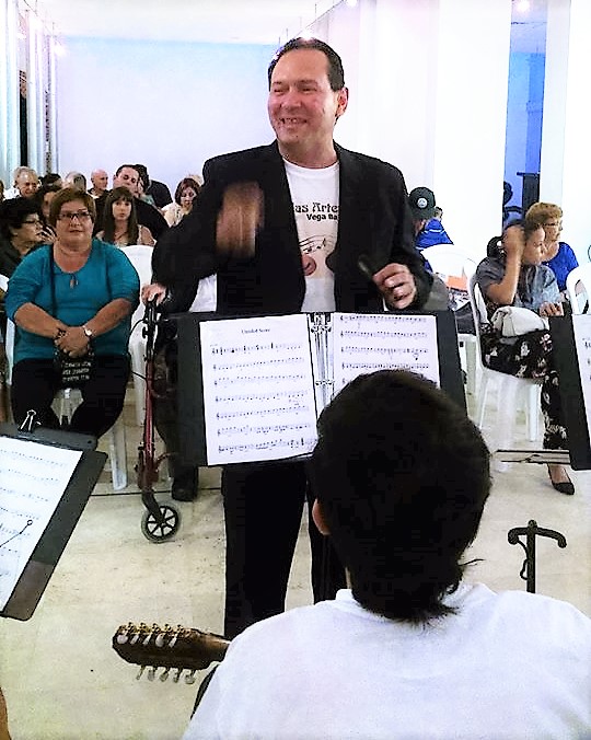 En las manos del maestro – Archivo del Diario Vegabajeño de Puerto Rico ...